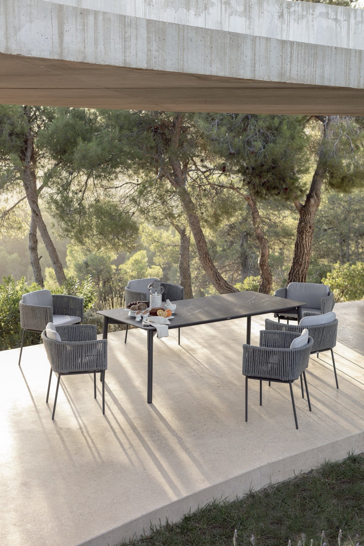 Boston Rectangle Dining Table - Carbon Matte – Boyd Blue